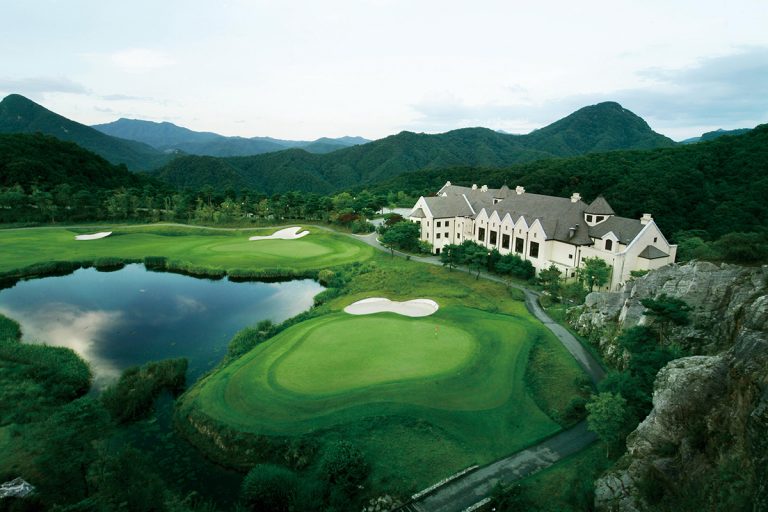 An Inside Look at Golf In Korea - It's Different Over Here | MyGolfSpy