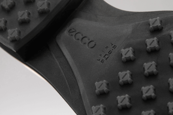 First Look: ECCO Classic Hybrid Spikeless Golf Shoes | MyGolfSpy