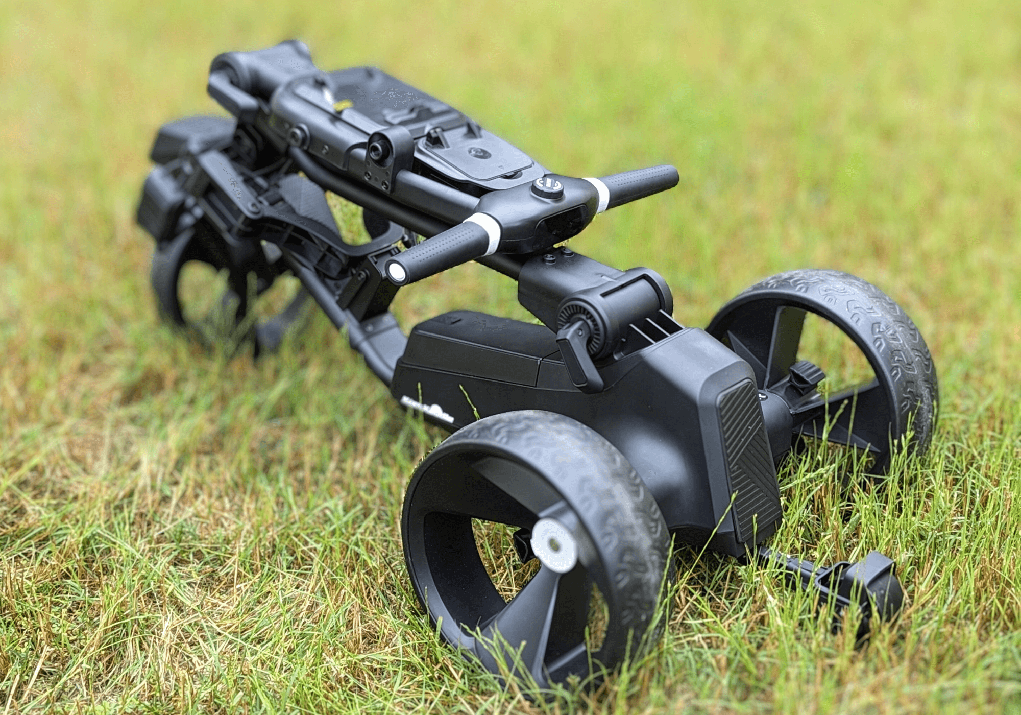 Kam Kaddie V1 Remote Electric Golf Push Cart | MyGolfSpy