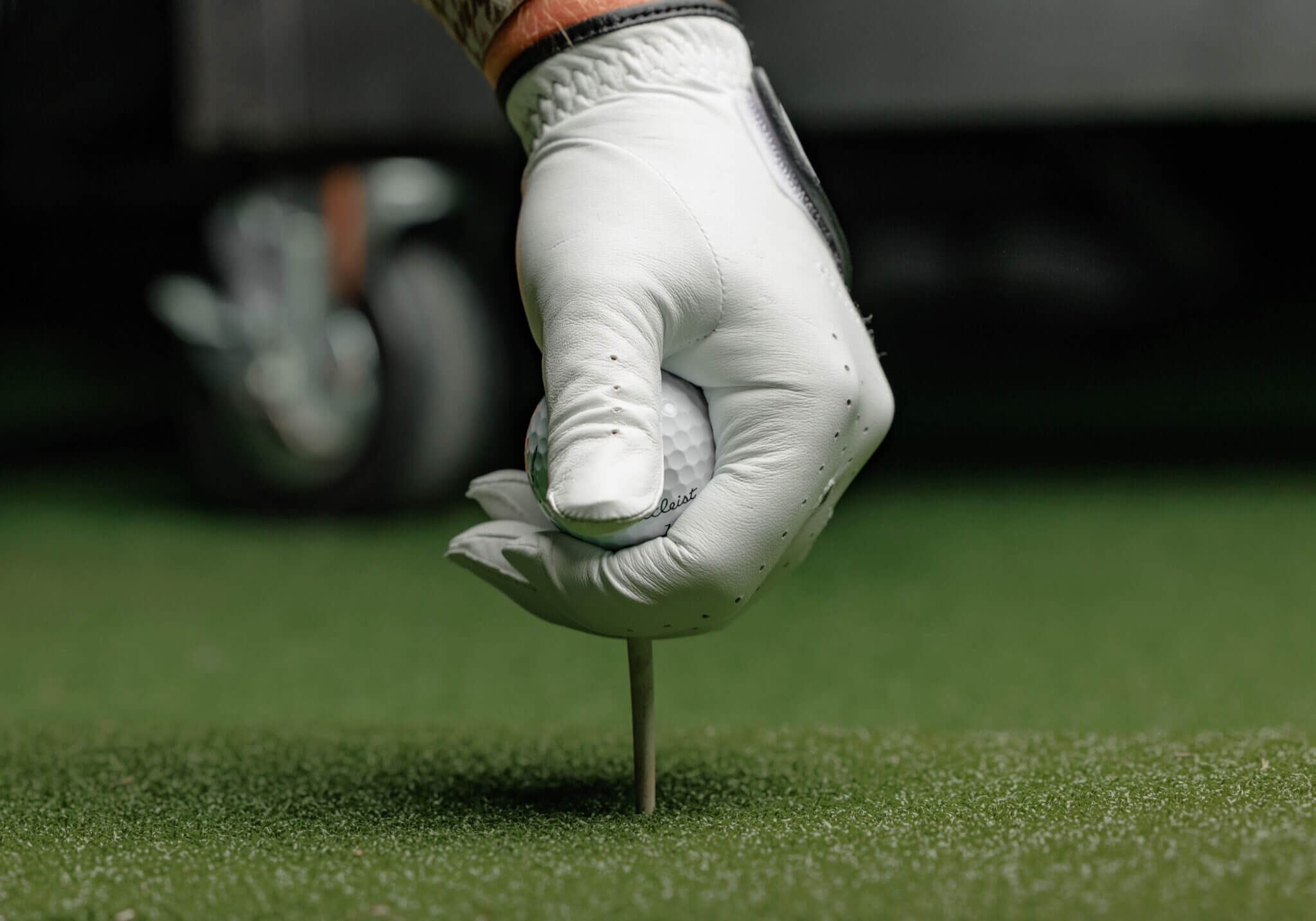 Golf Glove Throwdown: Sam’s Club Versus Kirkland | MyGolfSpy