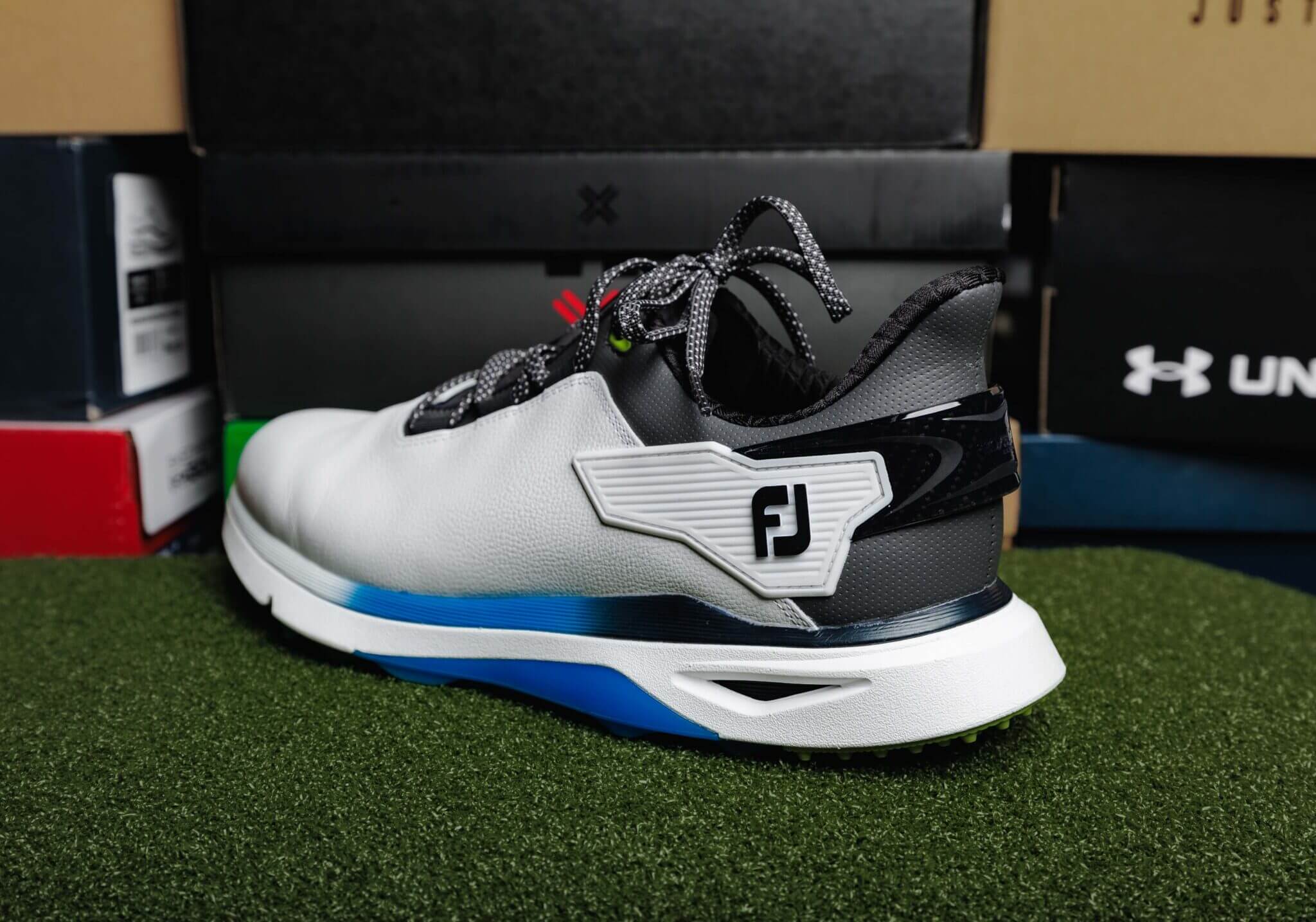 FootJoy Pro/SLX Carbon | MyGolfSpy