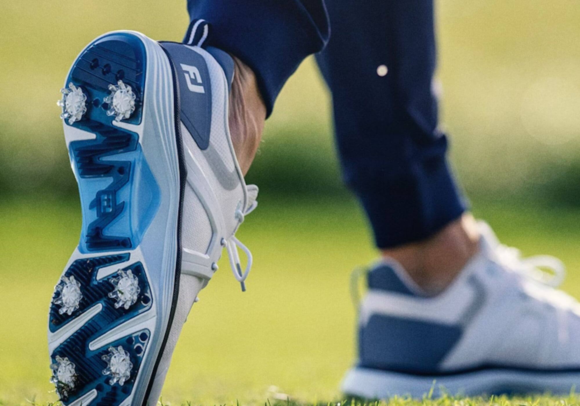 STUDY: The Impact of Pistol Grips on Putting Performance | MyGolfSpy