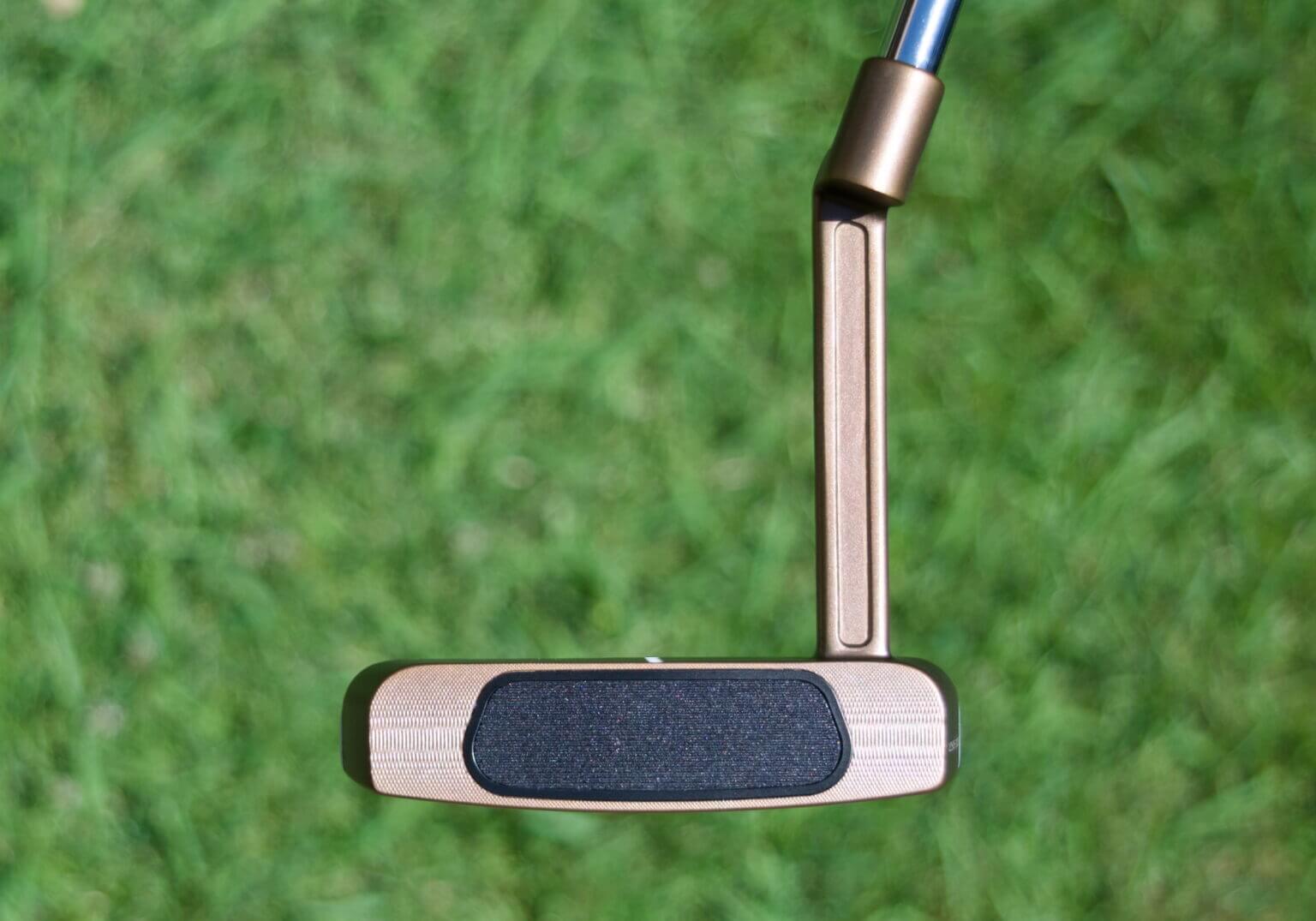 Odyssey Sticks Their Neck Out With The New Giraffe Beam Putters | MyGolfSpy