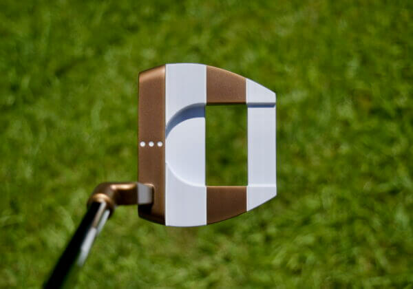 Odyssey Sticks Their Neck Out With The New Giraffe Beam Putters | MyGolfSpy