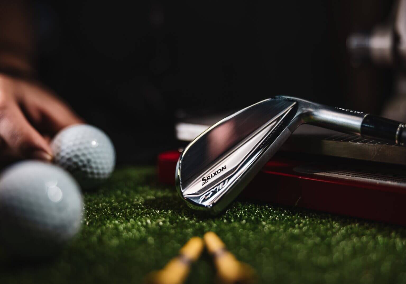 Srixon ZXiU | MyGolfSpy