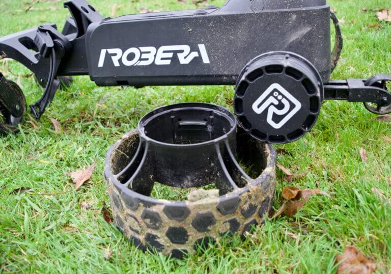 It Follows: The New Robera Pro Electric Cart | MyGolfSpy